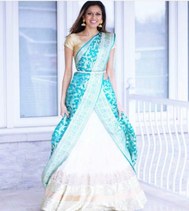 10 Fashionable Styles of Wearing A Dupatta